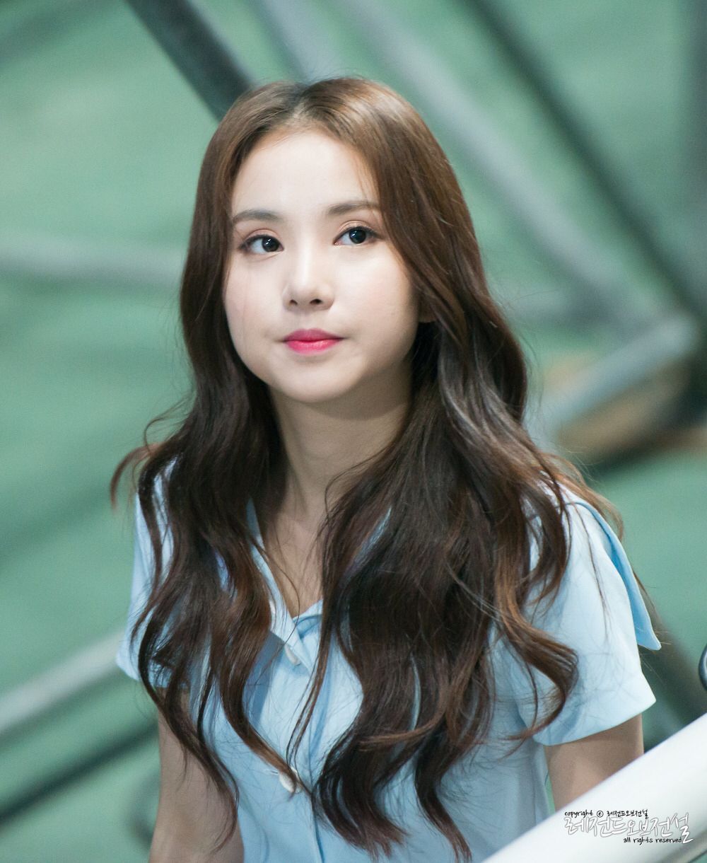 GFRIEND's Eunha Looks Flawless In 10+ Hairstyles And Here's Proof - Koreaboo