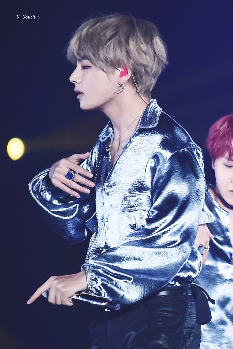 10 Times BTS V's Beautiful Stage Outfits Had Us Absolutely Shook - Koreaboo