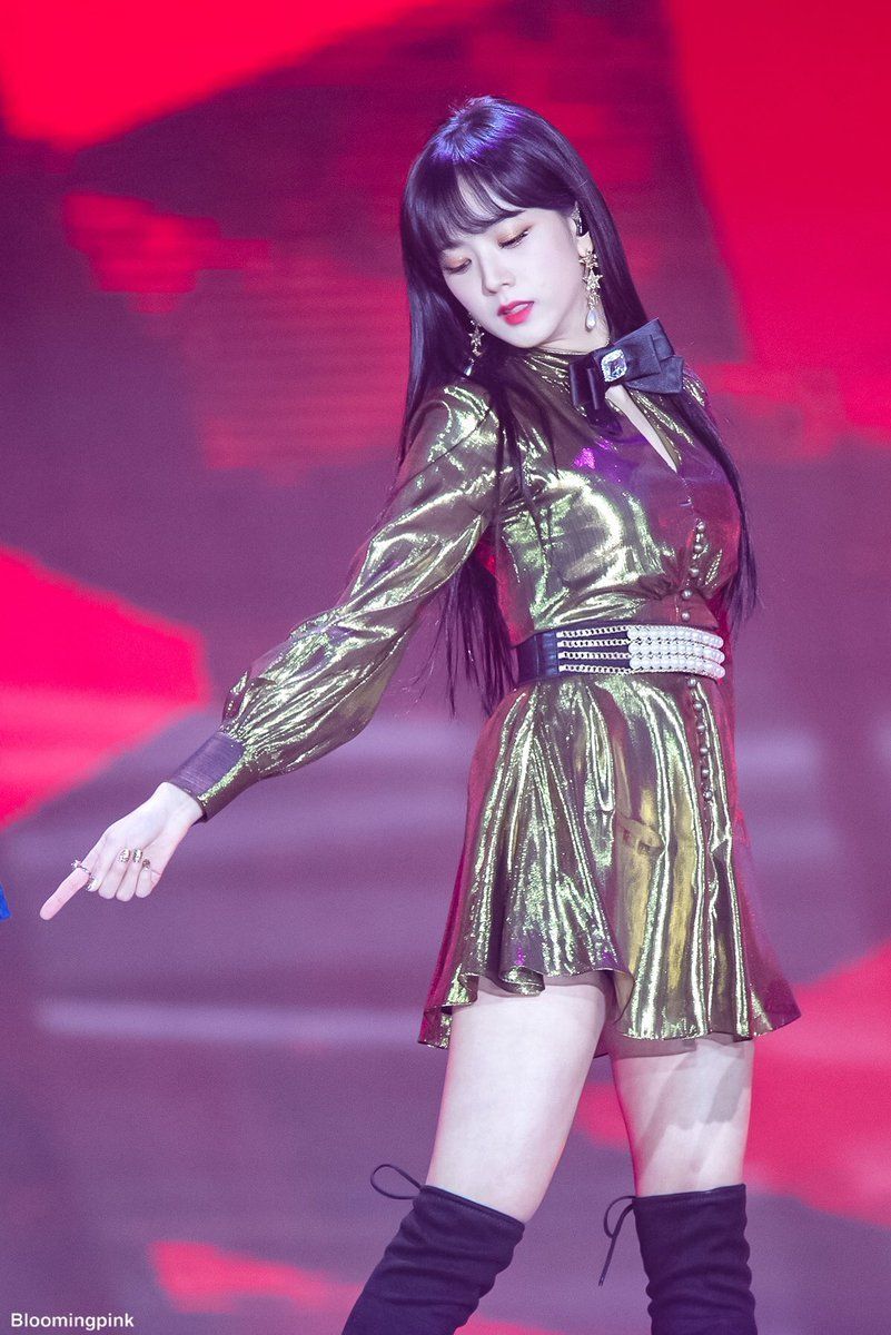 20 Times BLACKPINK’s Jisoo Showed Off Her Killer Body Line - Koreaboo