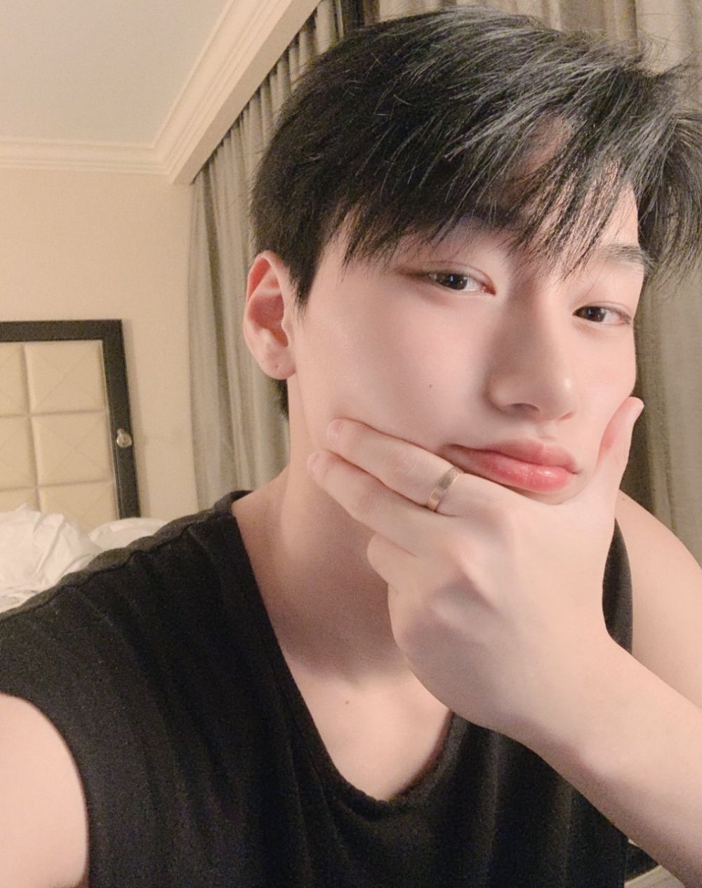 The Time That ATEEZ's San Lied To Try To Gently Turn Down A Girl... But ...