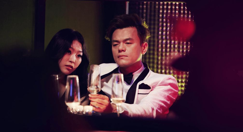 Idols embarrassed over JYP's sexy performance at "2015 MAMA" - Koreaboo