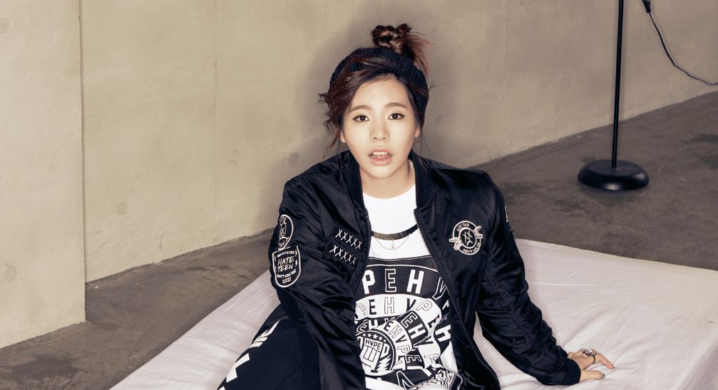 Girls' Generation's Sunny takes a break with "Ceci" magazine