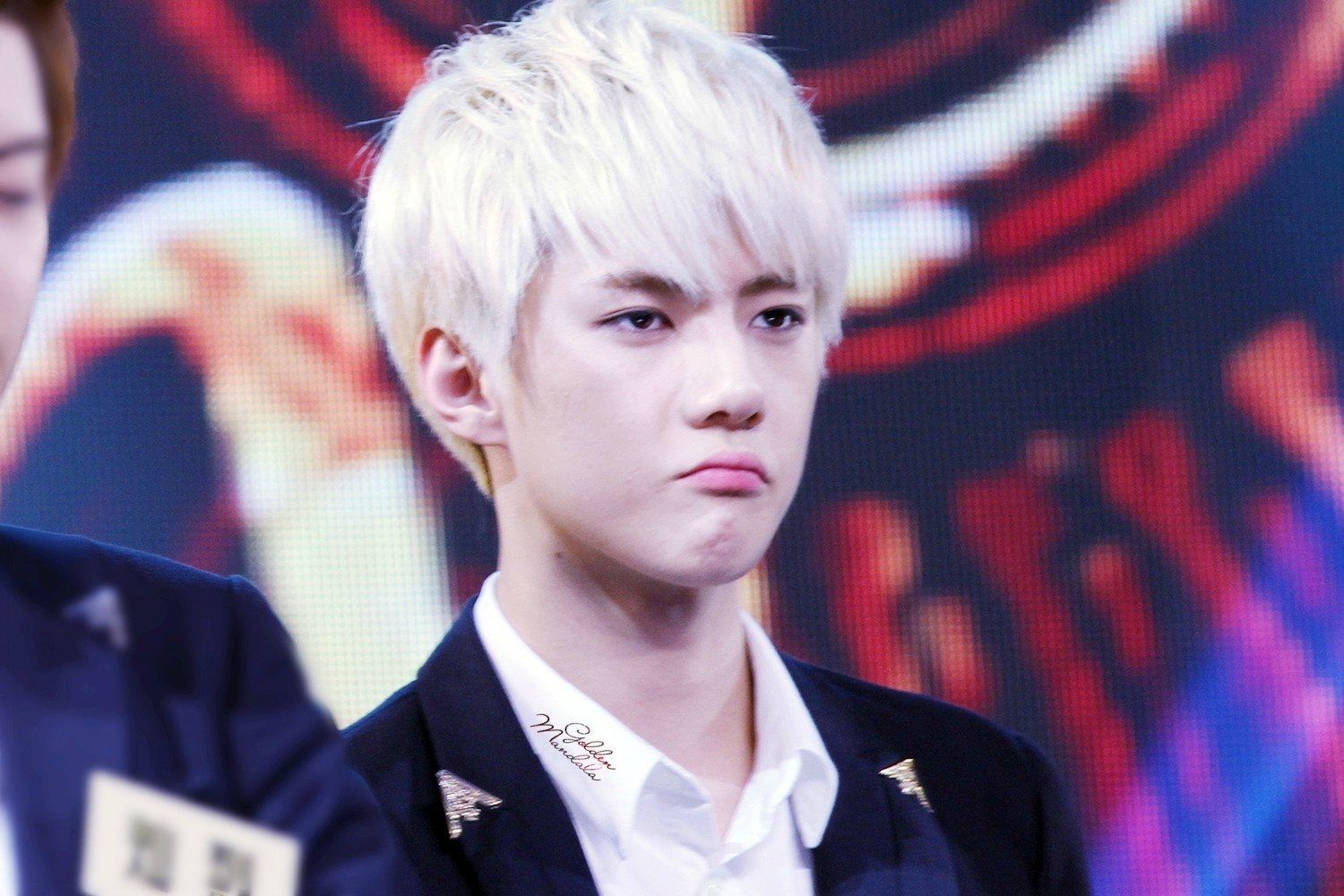 11 Male Idols With AB Blood Type