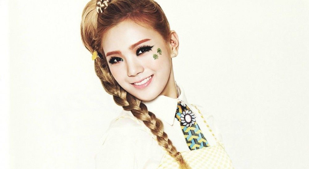 After School's Lizzy announces her solo debut stage with "I'm Not An ...