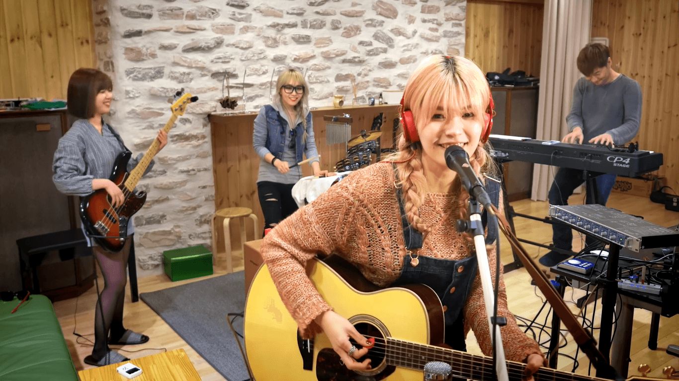 leeSA covers Michael Jackson's "Love Never Felt So Good"