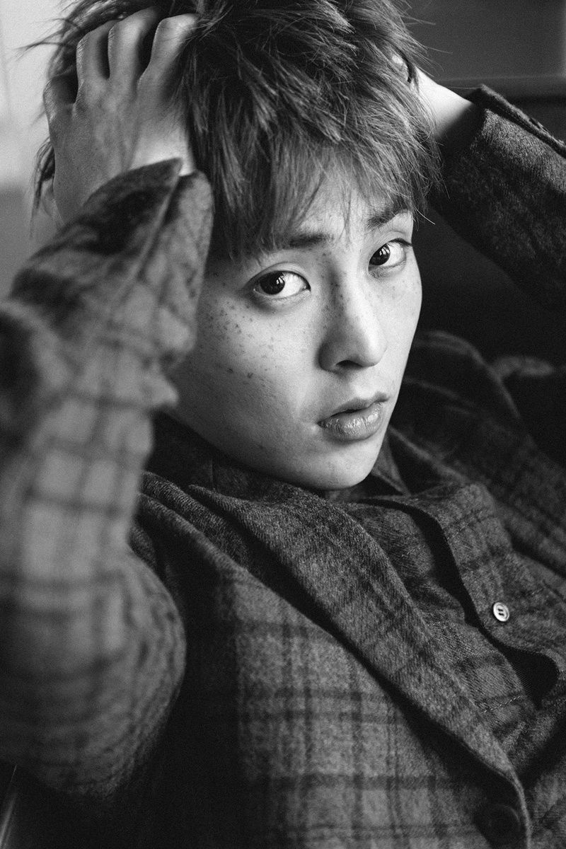 Xiumin wanders the street of Berlin for EXO’s “Pathcode” video teaser