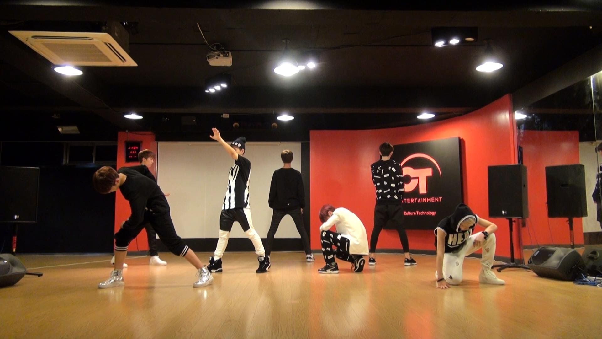ROMEO releases dance practice video for "Lovesick"