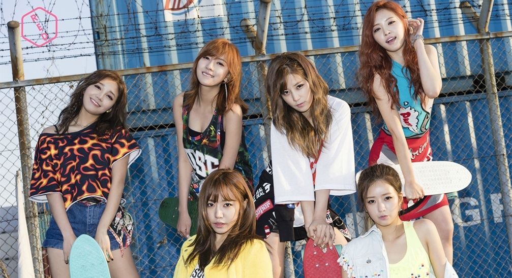 Apink turns into sporty skater girls in new set of comeback teaser images