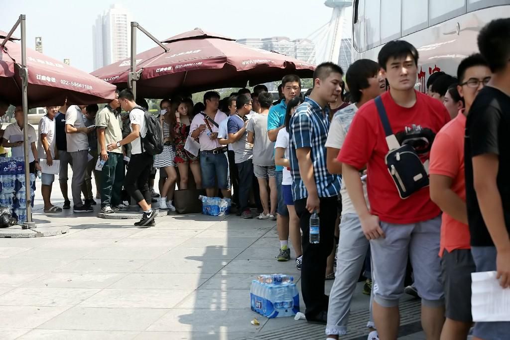 EXO-Ls praised for sending aid to victims of Tianjin explosion