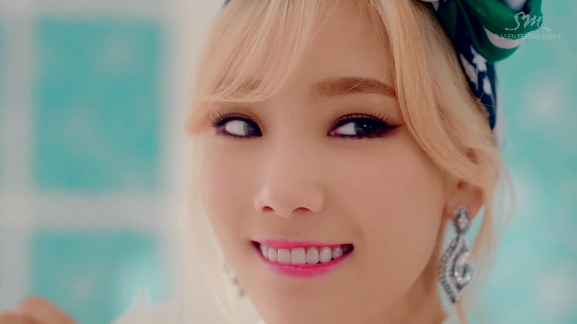 Fans Compare Taeyeon's Looks During Her Debut Promotions To Her Current ...