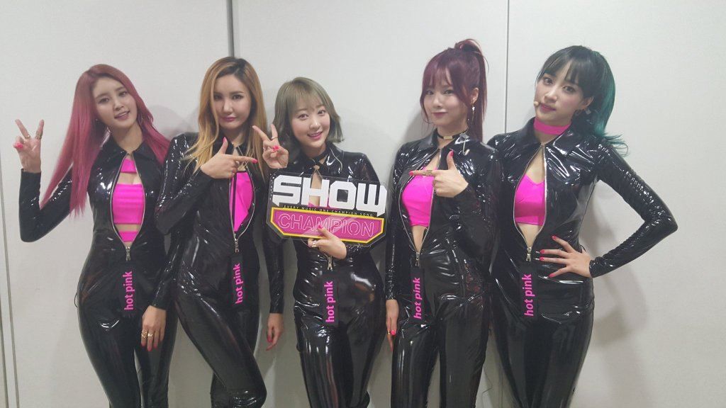 "Hot Pink" exceeds EXID's expectation on digital charts as it climbs to #1