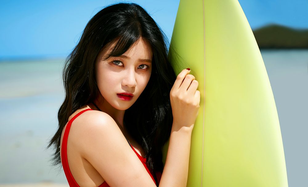 AOA's Yuna Captures the Hearts of Fans With Her Stunning Visuals - Koreaboo