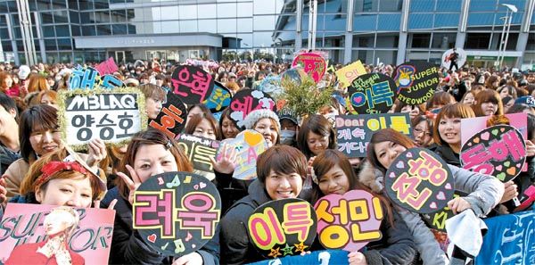 The Beautiful Meaning Behind These 10 K-Pop Fandom Names