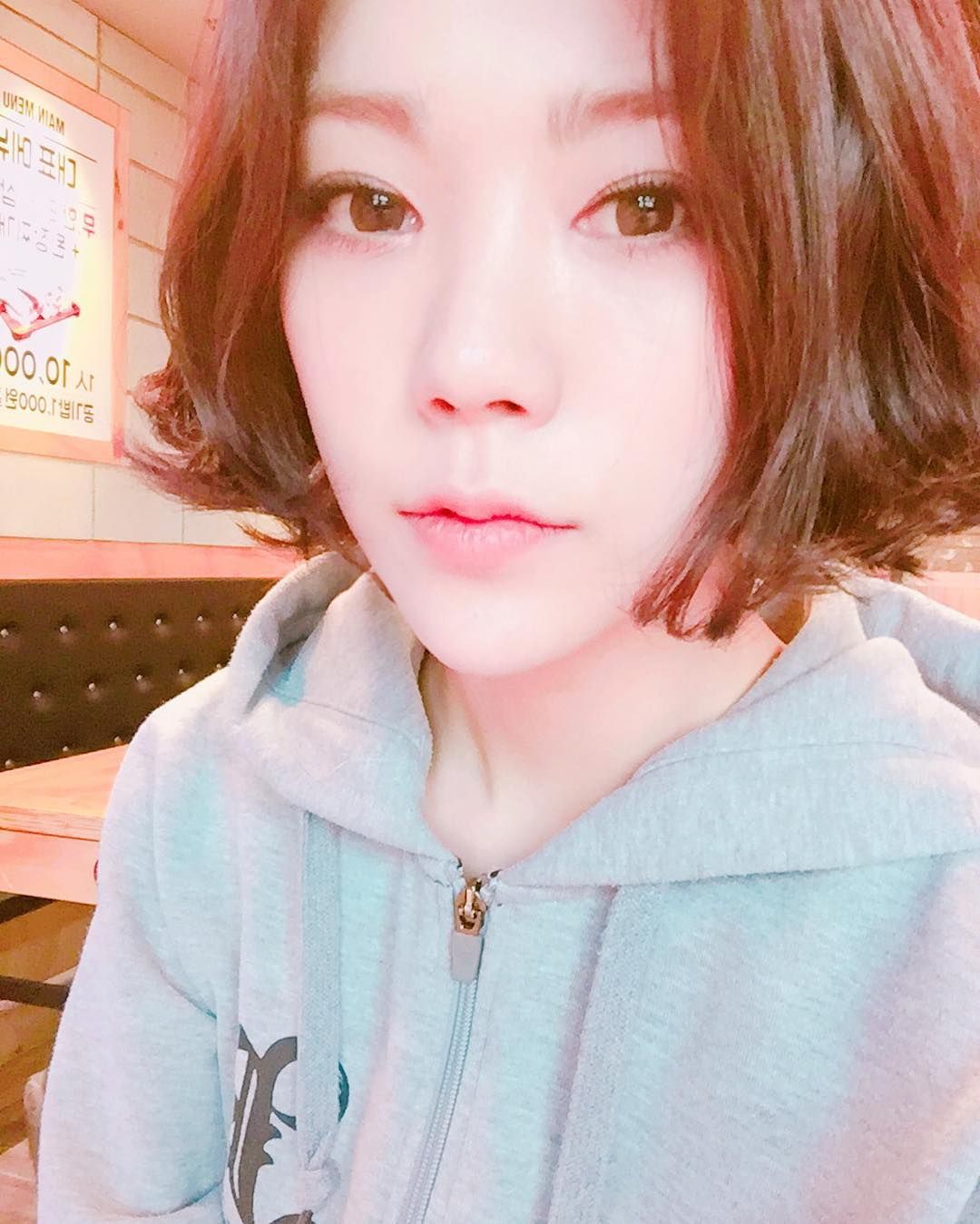 Fans Notice Drastic Change In Orange Caramel Lizzy's Face In Recent ...