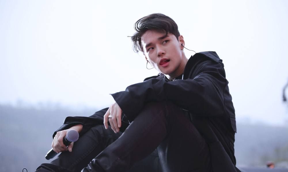 Dean reveals what he does to soothe his anxiety before a concert - Koreaboo