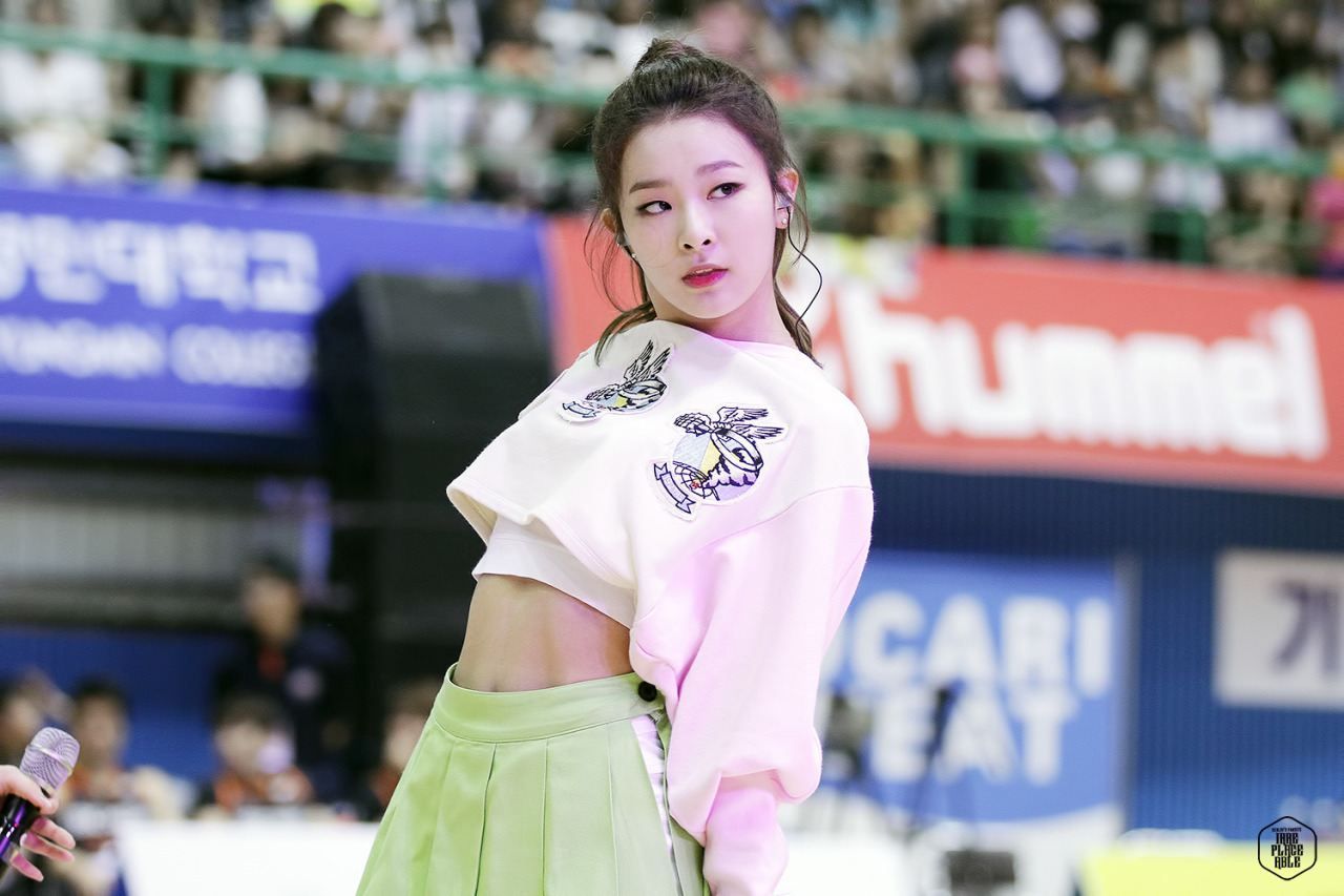 7 photos prove Seulgi's Abs just got a whole lot SEXIER - Koreaboo