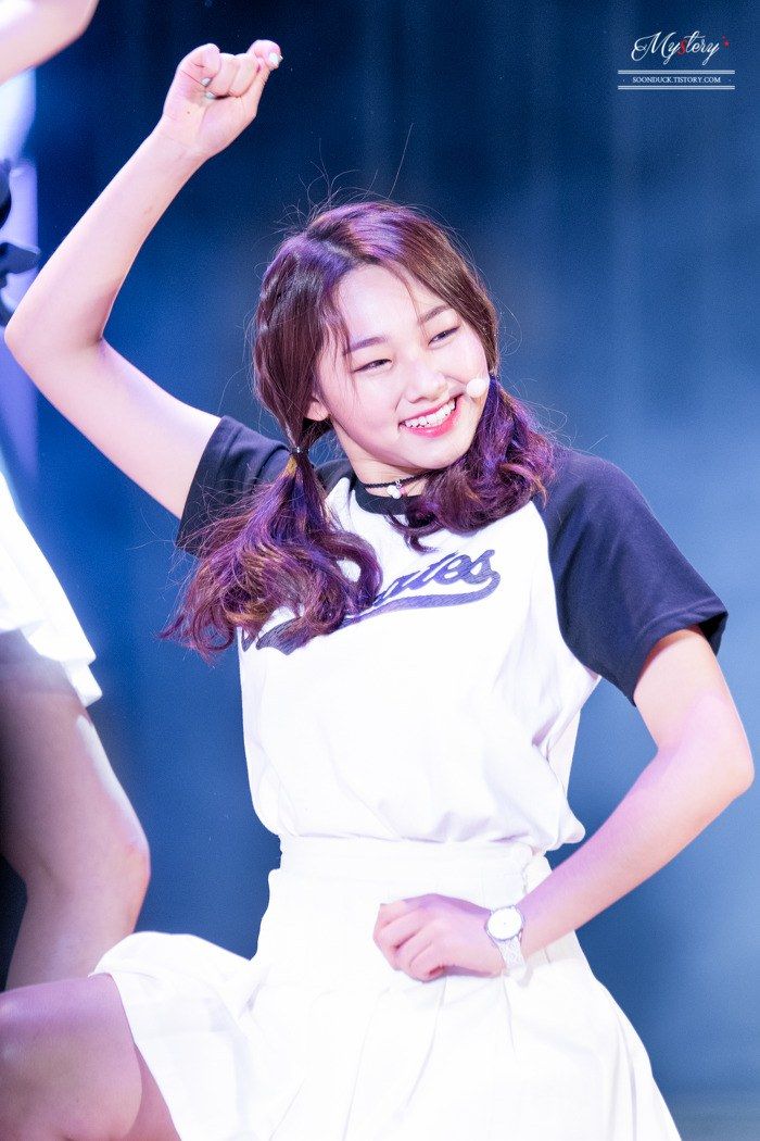 11 of I.O.I's Most Memorable Outfits That Show Why They'll Never Be ...