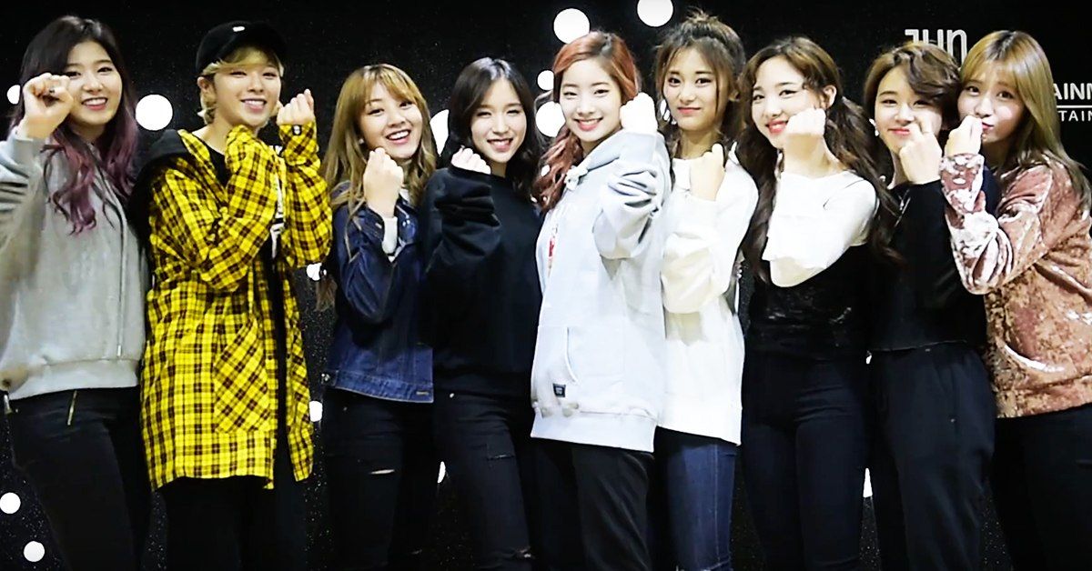 TWICE personally teaches their dance moves in this tutorial video ...