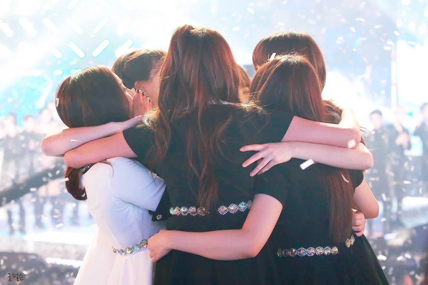 These 9 GIFs of GFRIEND's Cheeky Antics Are Everything - Koreaboo