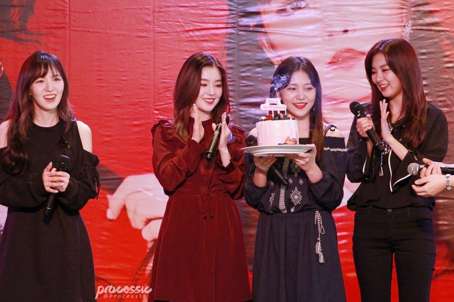 Red Velvet Announces New Reality Show and More at Fan Event in Thailand ...