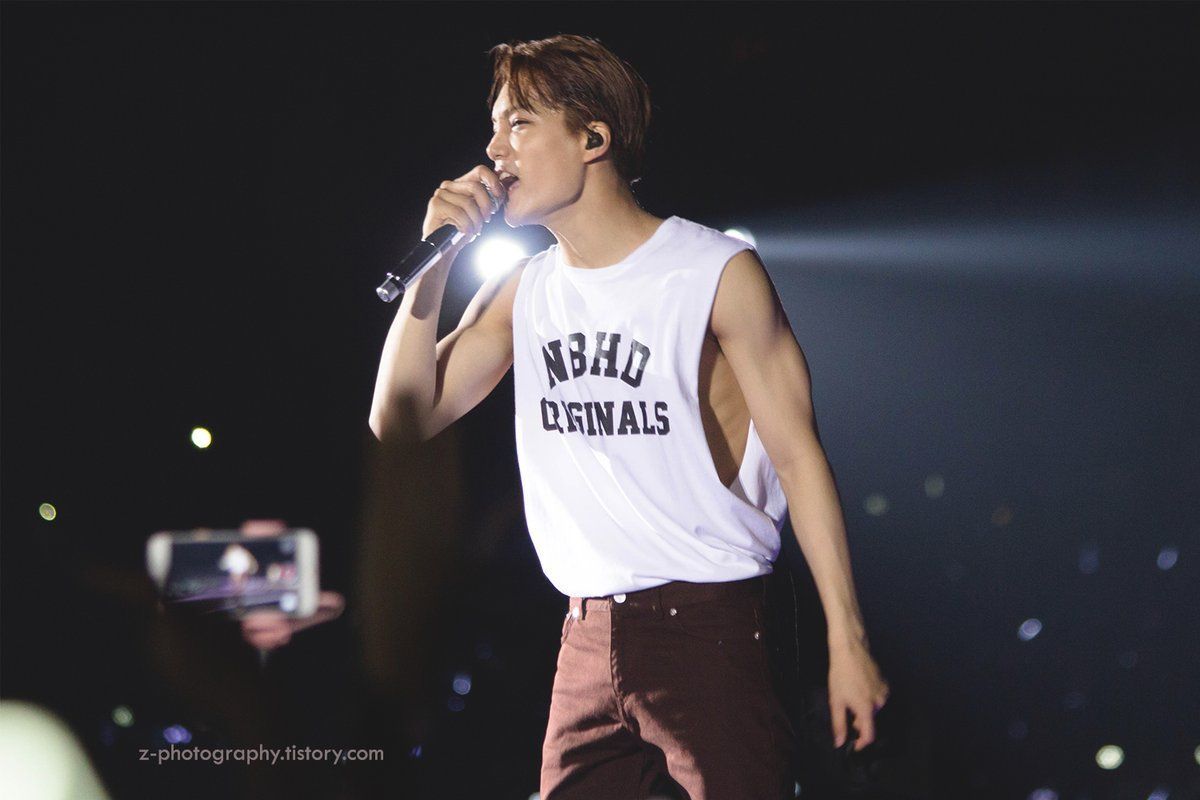 EXO Kai Shocks Fans With How Freaking Buff He's Gotten - Koreaboo