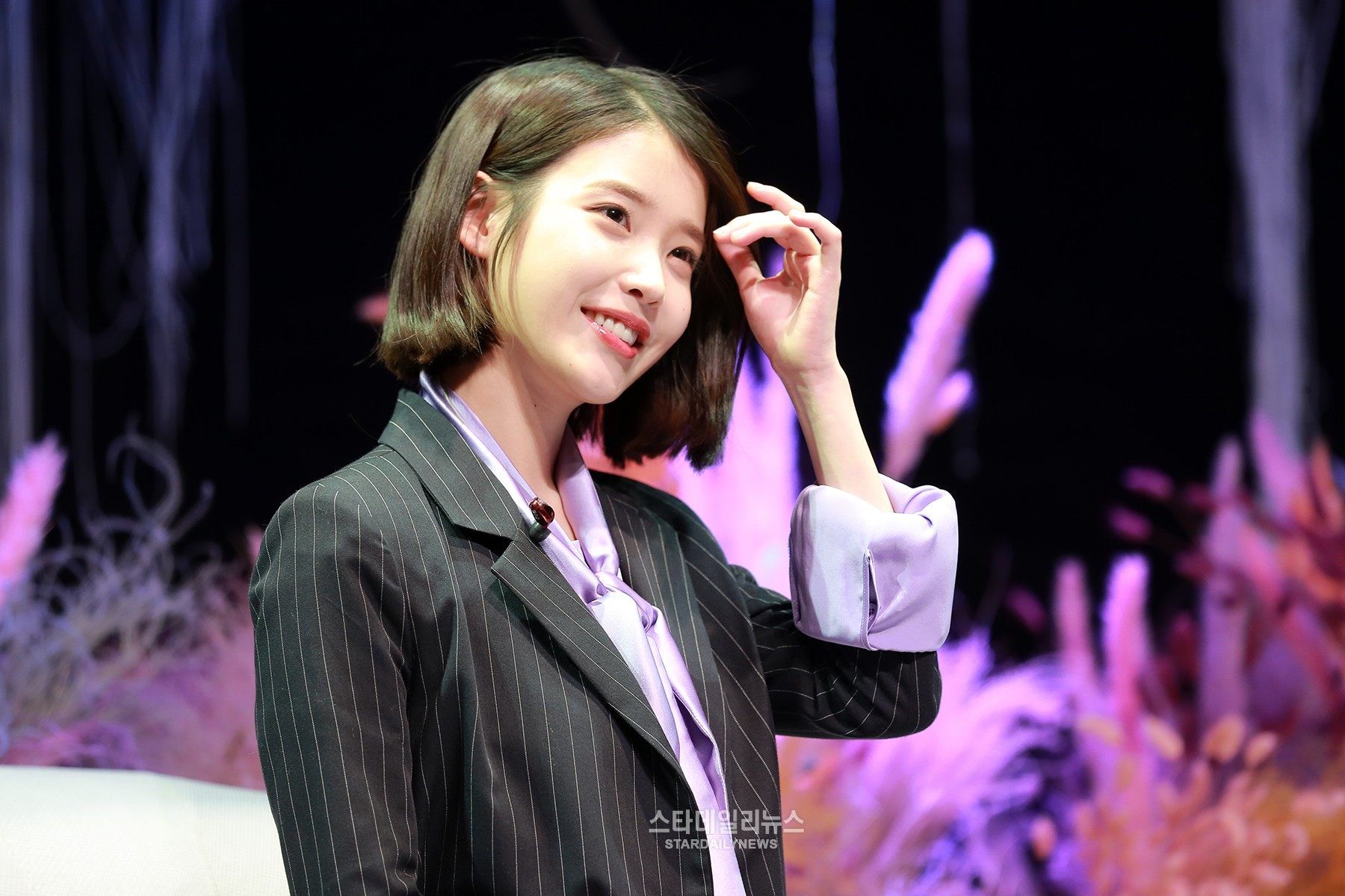 IU Achieves A Perfect All-Kill With Her Song "Palette" Featuring G ...