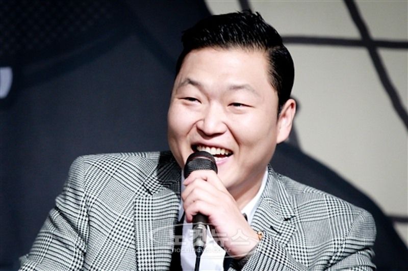 YouTube gives PSY Diamond Play Button for reaching 10 million ...