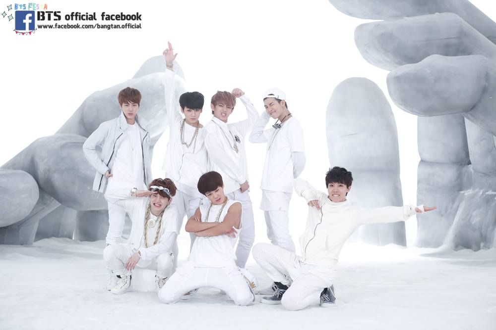 This Compilation of BTS Group Photos From Debut Until Now Will Make You ...