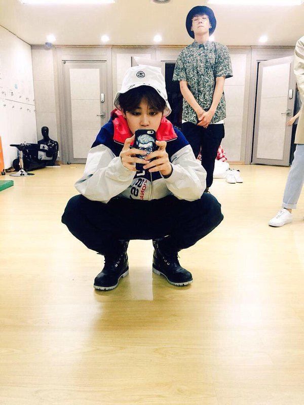 32 Photos That Show BTS Jimin Always Sits Exactly The Same All The Time ...