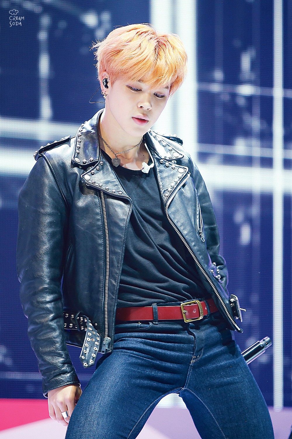 22 Pictures of BTS Jimin In Jeans You Didn't Know You Needed - Koreaboo