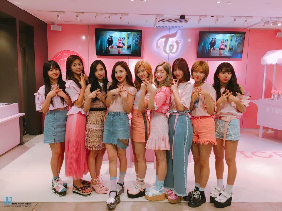 With Their Grand Debut, TWICE Has Already Become A Top Artist In Japan ...