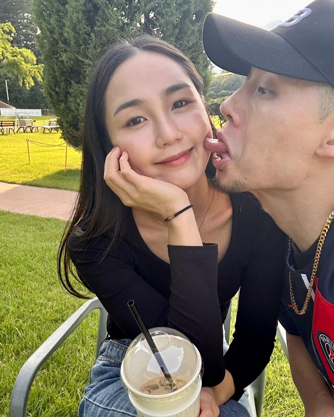 Popular Rapper Makes Stunning Wedding Announcement — Unveils Beautiful Bride - Koreaboo