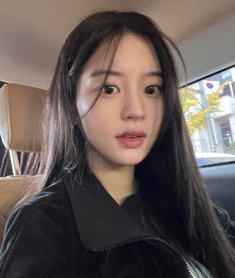 ILLIT's Minju Is Already Being Named A Visual Of The Fifth Generation ...