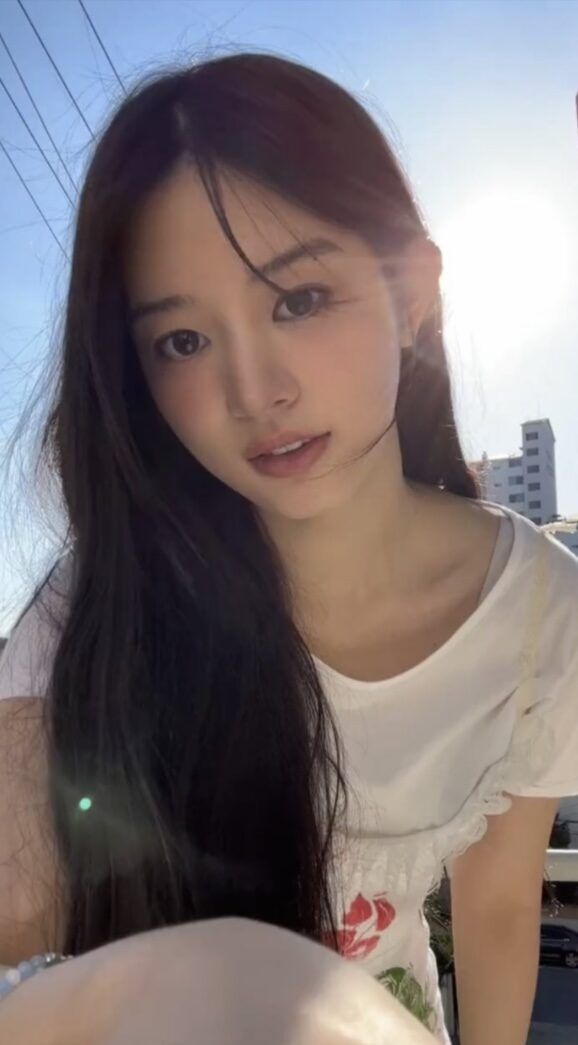 ILLIT's Minju Is Already Being Named A Visual Of The Fifth Generation ...