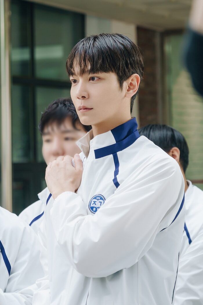 “Burning Sun Chatroom” Actor Lee Cheol Woo Found In “Lovely Runner ...