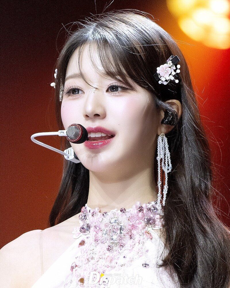 IVE's Jang Wonyoung Slammed Over "Rude" "Main Character Behavior" In Viral Clip - Koreaboo