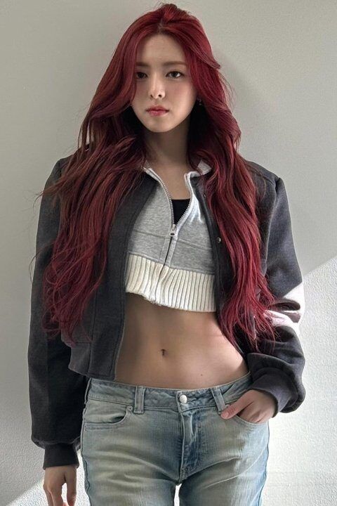 6 JYP Idols Known For Their Flawless Hourglass Figures - Koreaboo