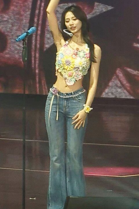 6 JYP Idols Known For Their Flawless Hourglass Figures - Koreaboo