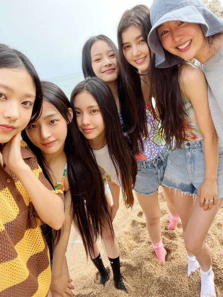 NewJeans Haerin's Recent Outfit Makes Netizens Uncomfortable Because Of ...