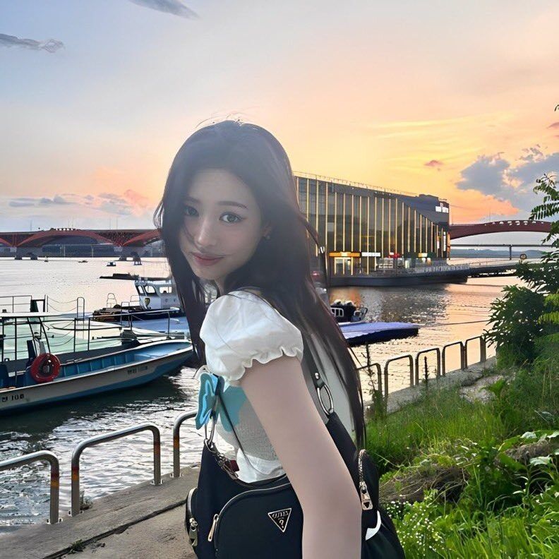 BABYMONSTER Ahyeon's Solo Airport Arrival Takes Netizens By Surprise ...