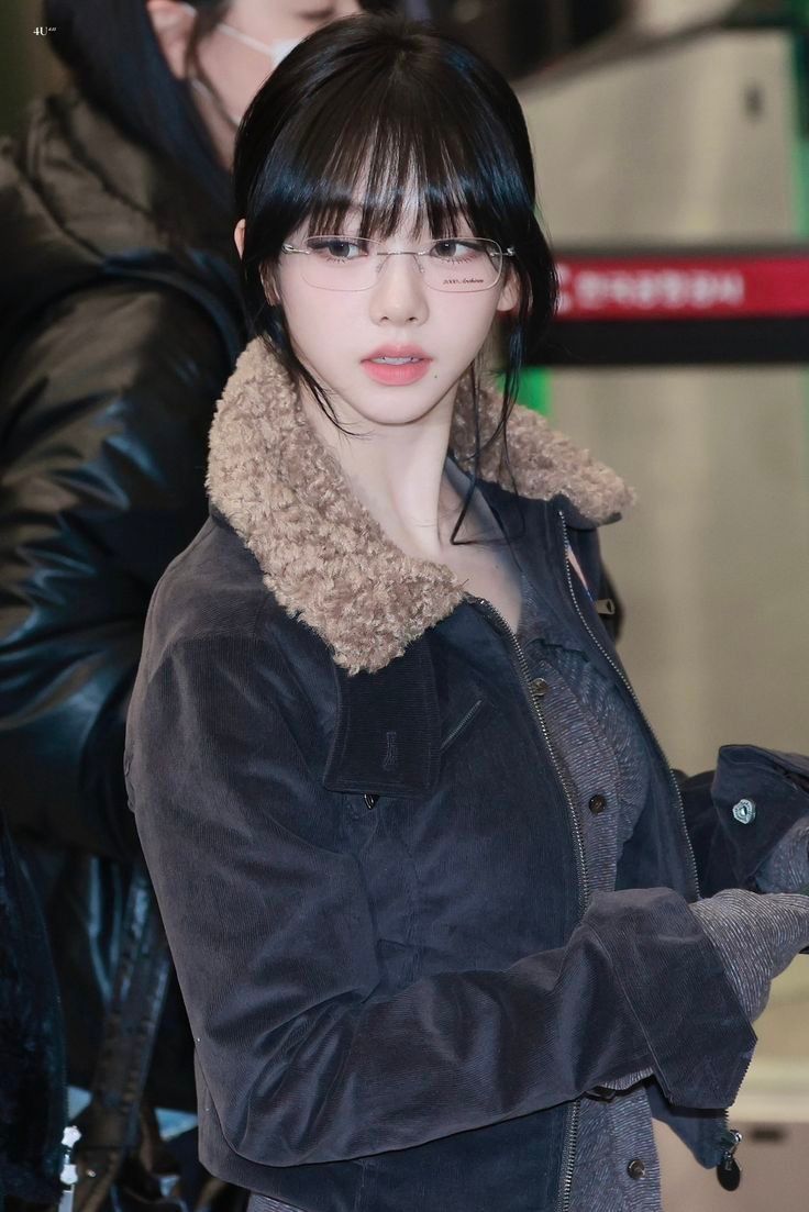 aespa’s Karina Is The Epitome Of Cool During A Fan Video Call - Koreaboo