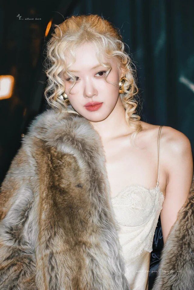 Stray Kids' Felix Stuns Fans With Uncanny Resemblance To BLACKPINK's ...