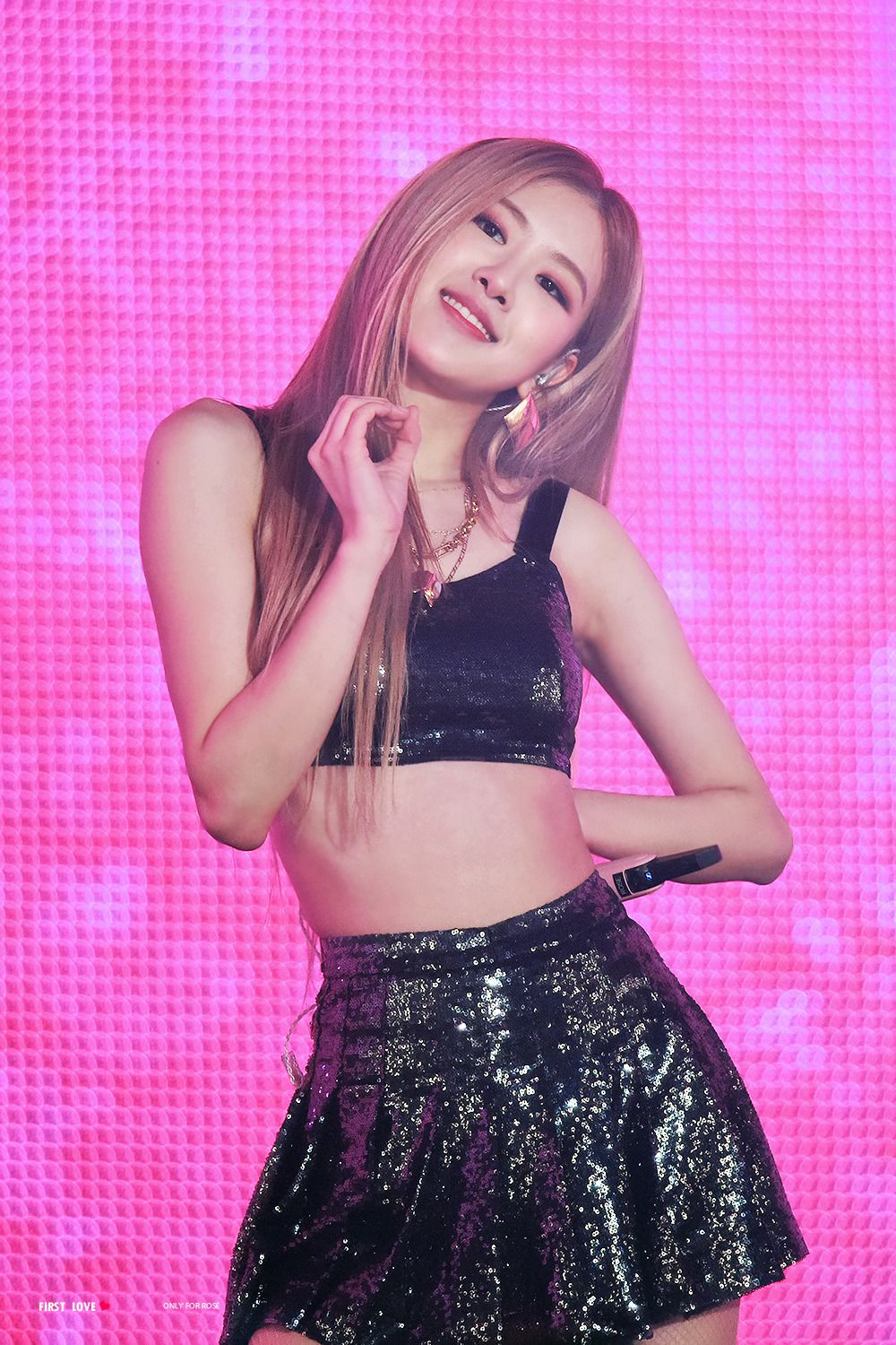 20+ Times BLACKPINK’s Rosé Showed Off Her Gorgeous Body Line