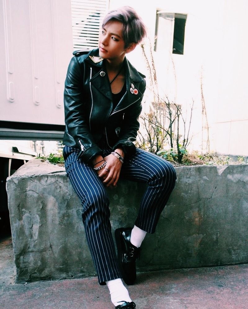 Here Are All The 20 Different Hair Colors And Styles That BTS's V Has ...