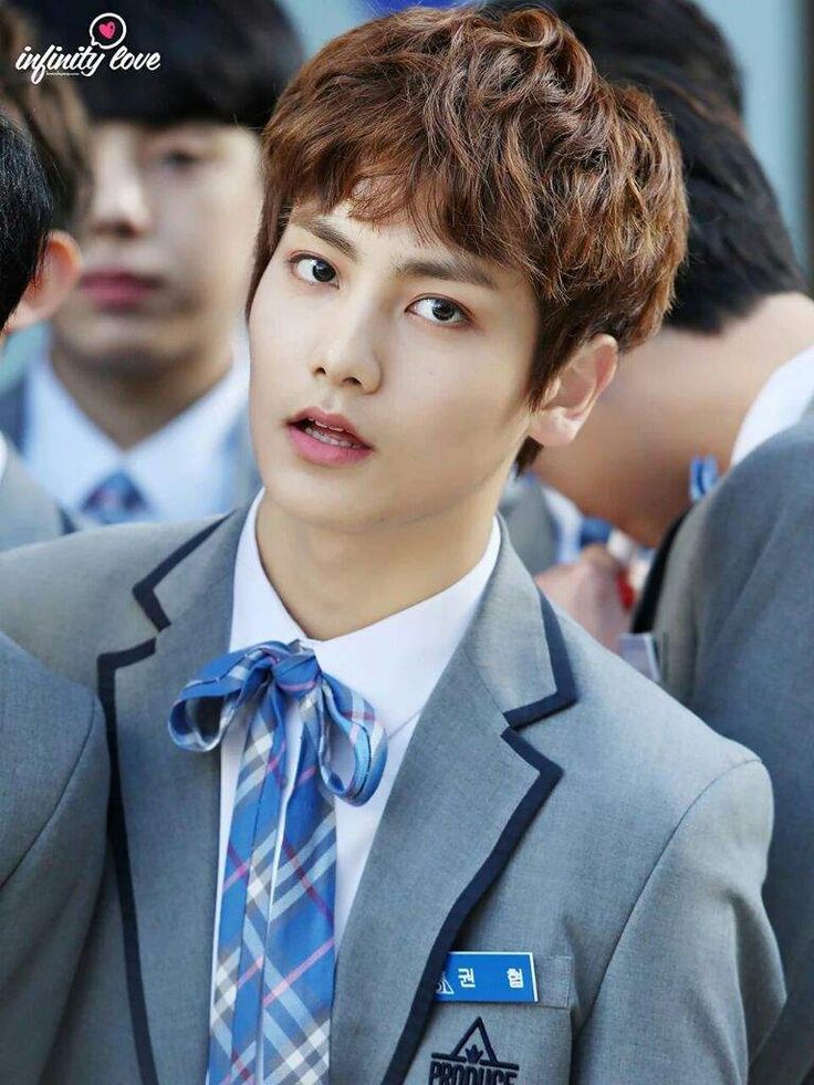 Pre-Debut Male Idol Confuses The Heck Out of K-Pop Fans With His "BTS V ...