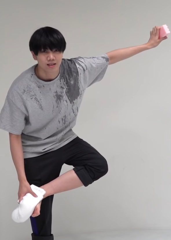 20 Hilarious Japanese "Mundane Halloween" Costumes That Are Going Viral ...