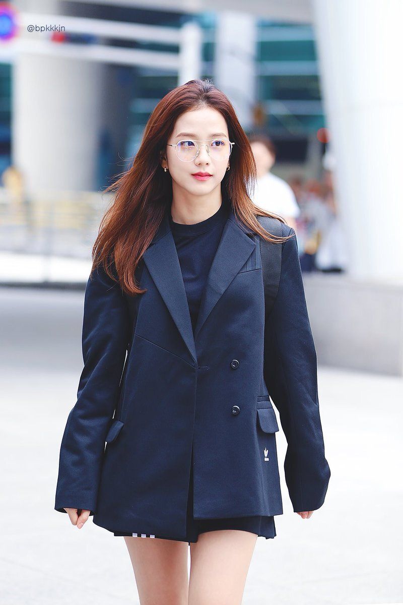 Here Are 20+ Stunning Preppy Looks From BLACKPINK's Jisoo That ...