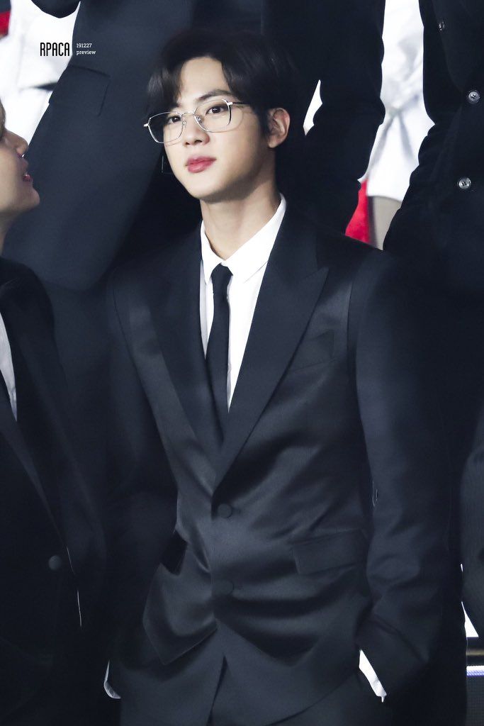 ARMYs Think BTS's Jin Radiates "Main Character" Vibes After An Old ...