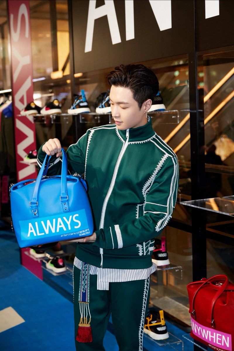 EXO’s Lay Chosen As MC For China’s Controversial Version of Produce 101 ...