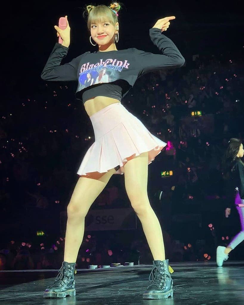 13 Unedited Moments Showing What BLACKPINK's Lisa Actually Looks Like ...